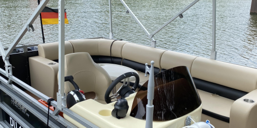 Grillfloss Jolly Roger - 80 PS führerscheinpflichtig